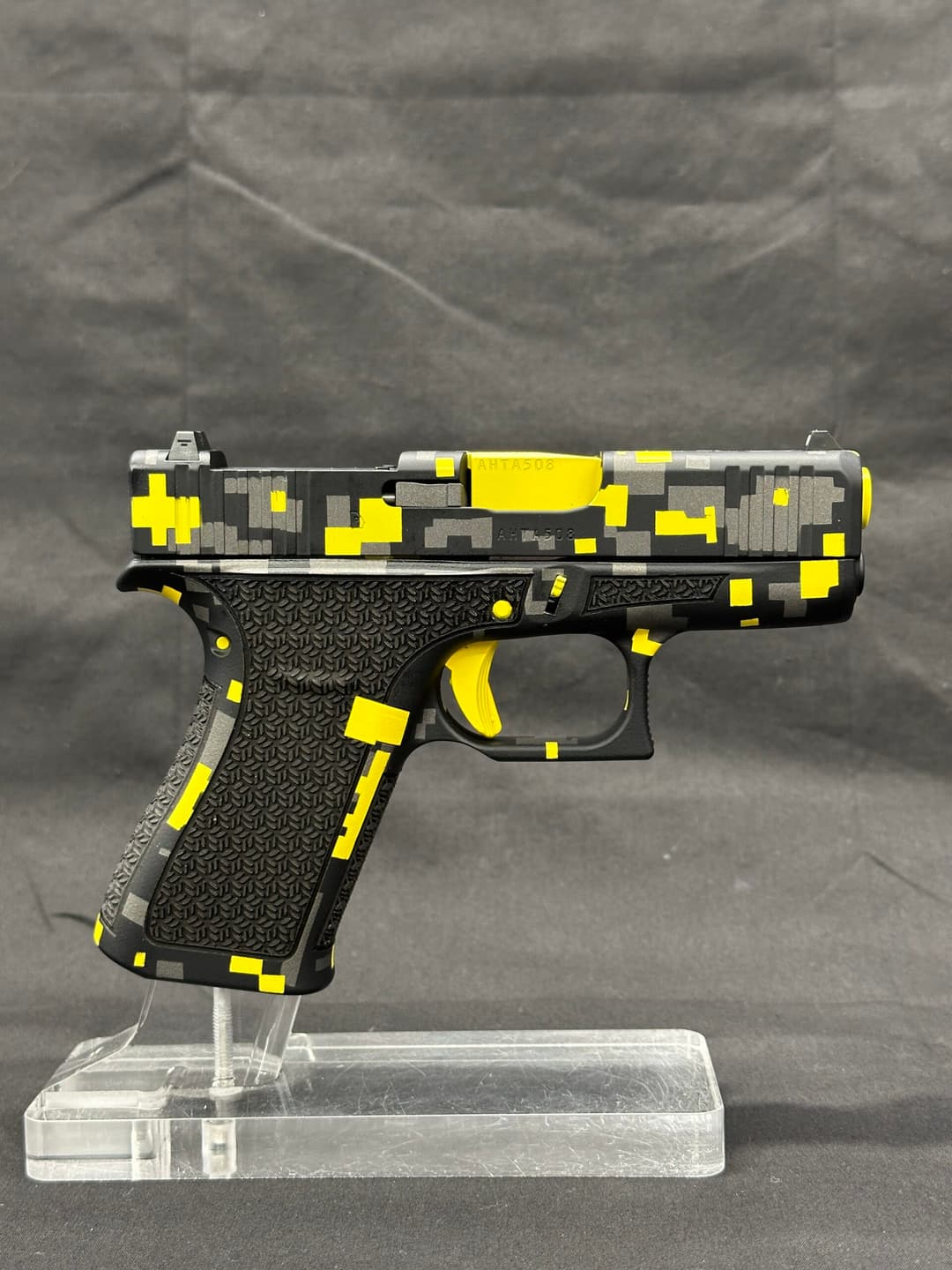 Glock G43X Yellow Digi Cam - Weapon DNA