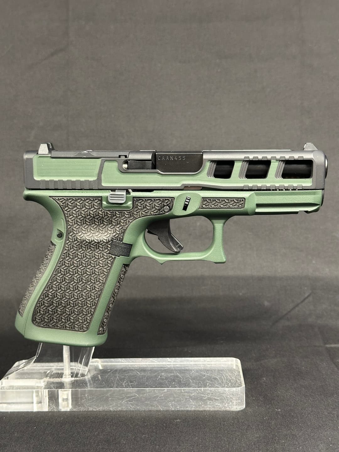 Glock G19 Green/Black Two-Tone - Weapon DNA