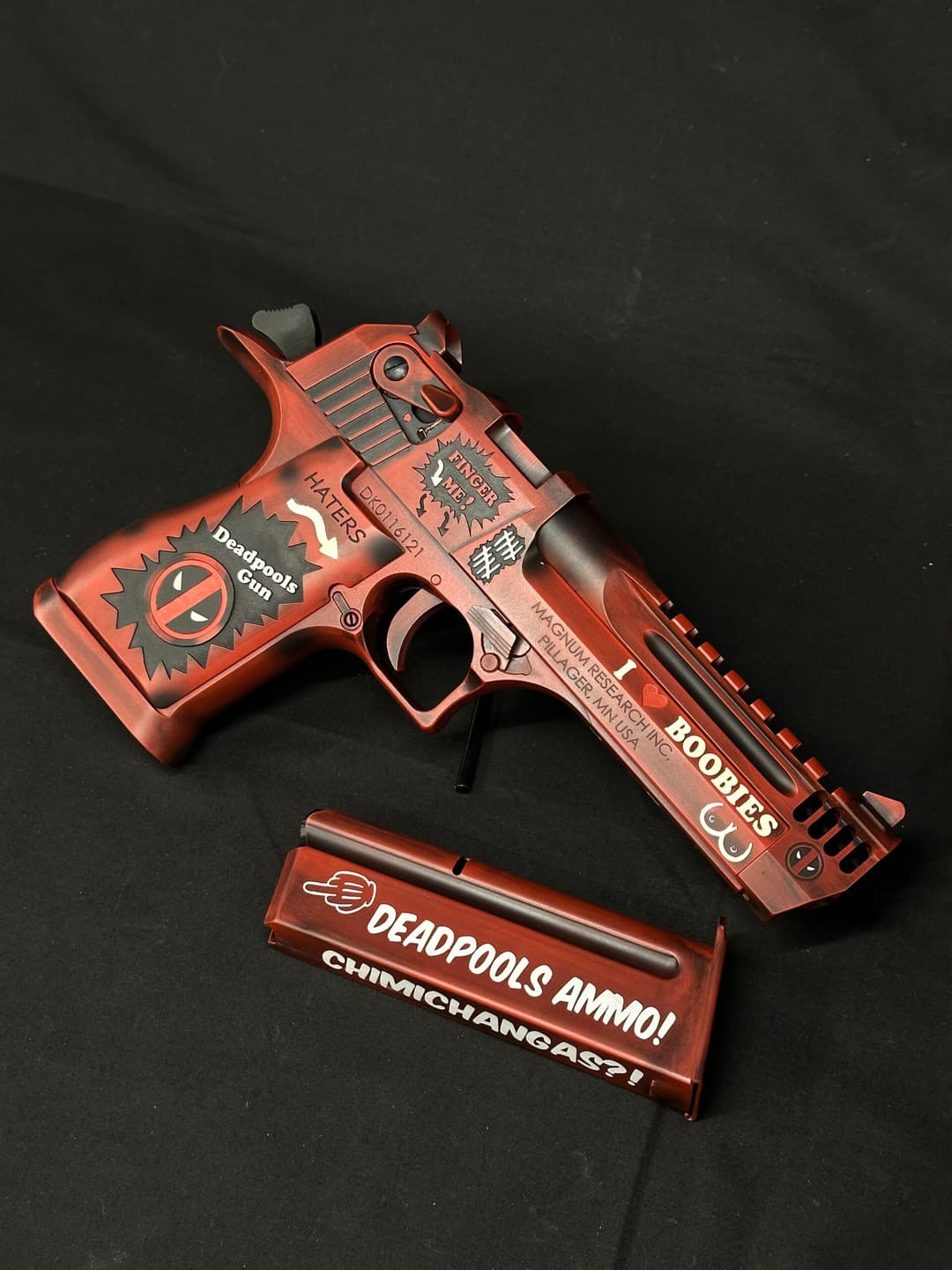 Deadpool Magnum Research Desert Eagle L5 - Single Action 44 Magnum ...